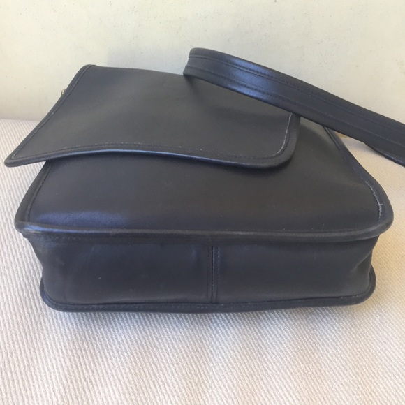 Coach | Bags | Vintage Coach Leather Purse Bag Flap Zip Closure | Poshmark